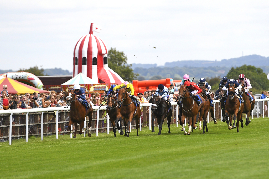Bank Holiday Weekend Family Race Day | Salisbury Racecourse